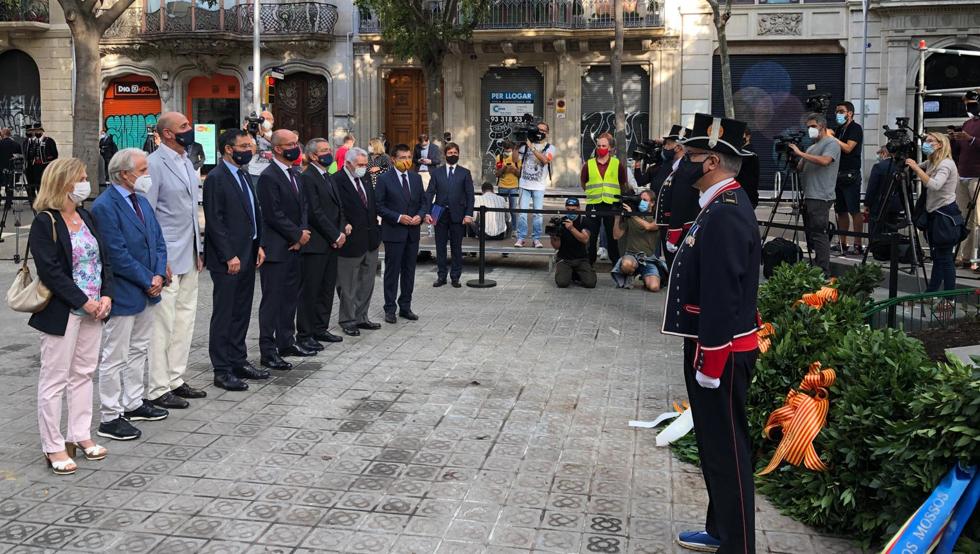 El Barça participa en la ofrenda a Rafael Casanova por la Diada — All ...