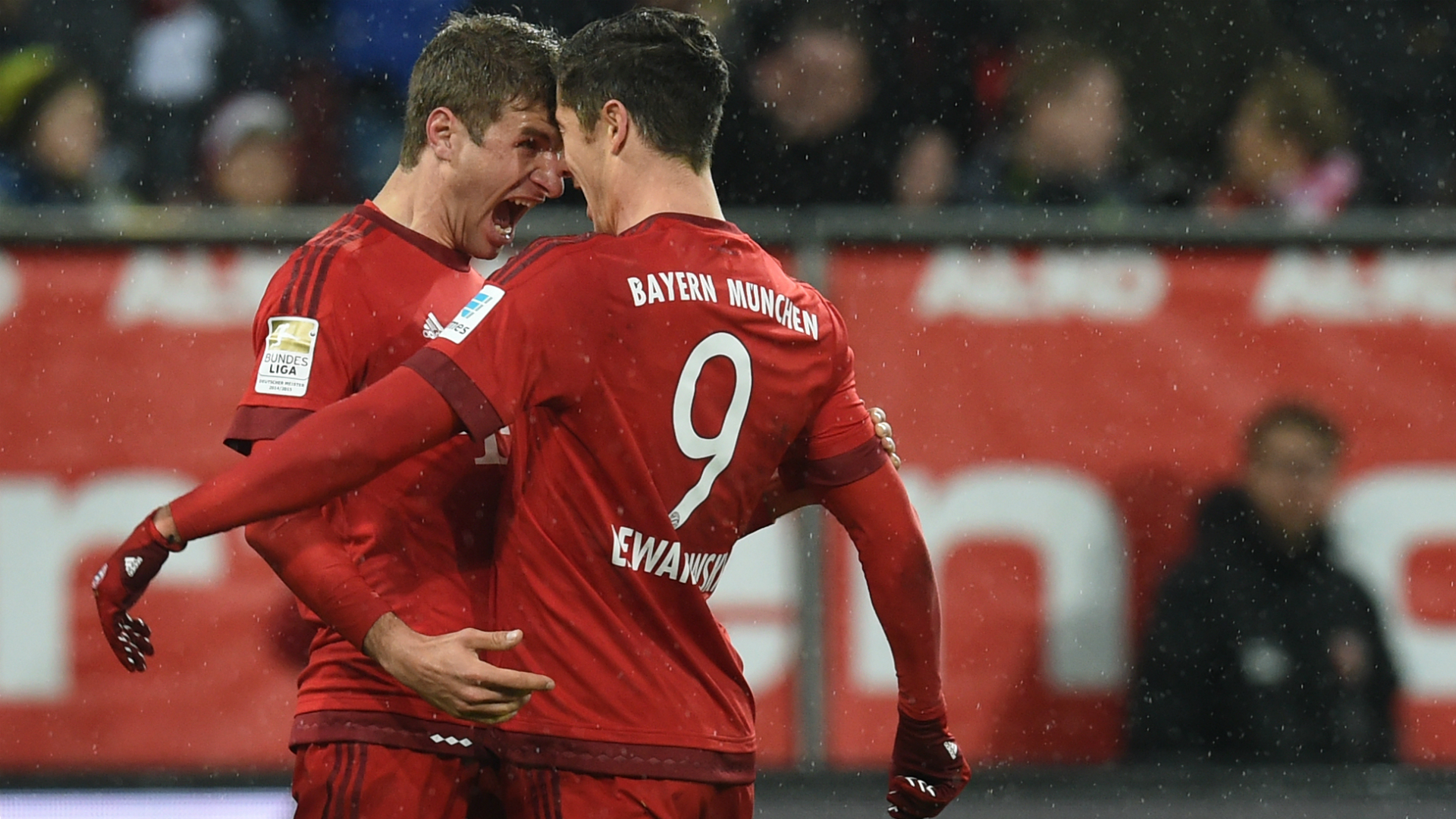 Lewandowski picks perfect position for out-of-sorts Muller — All ...