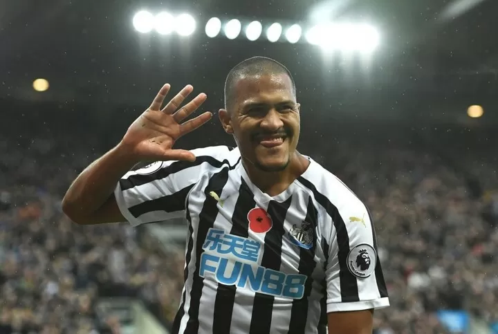 deandre yedlin flying header