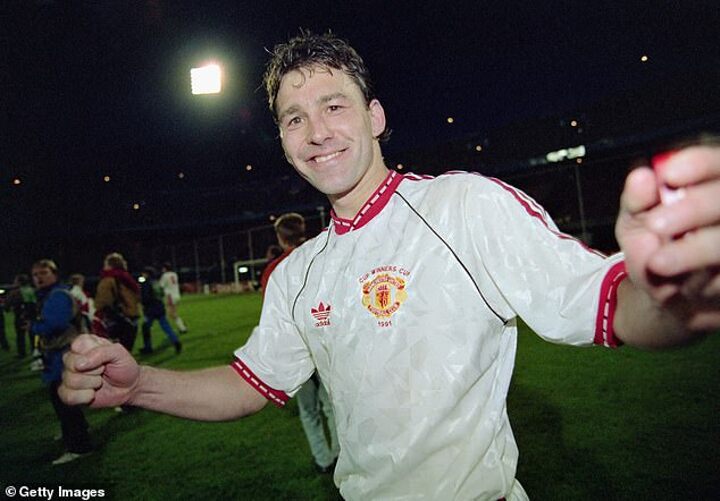 bryan robson 27 seconds