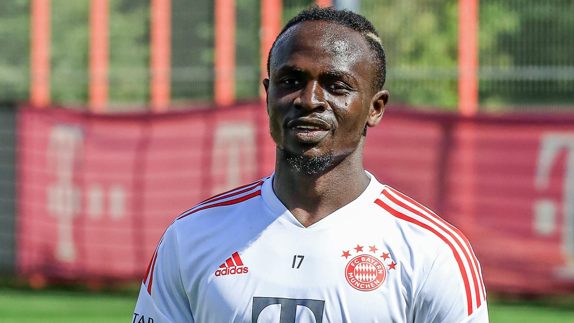 "It was really good!" - Sadio Mane trains with Bayern Munich for first ...