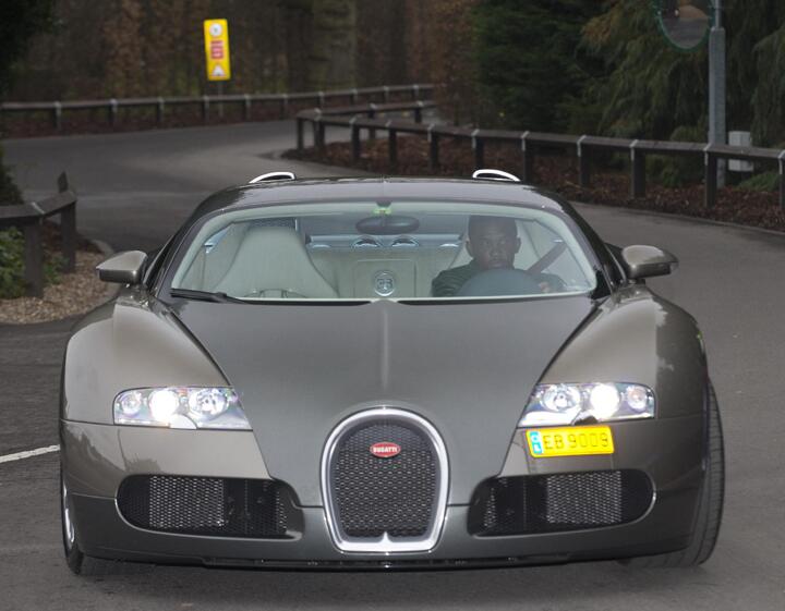 balotelli bugatti