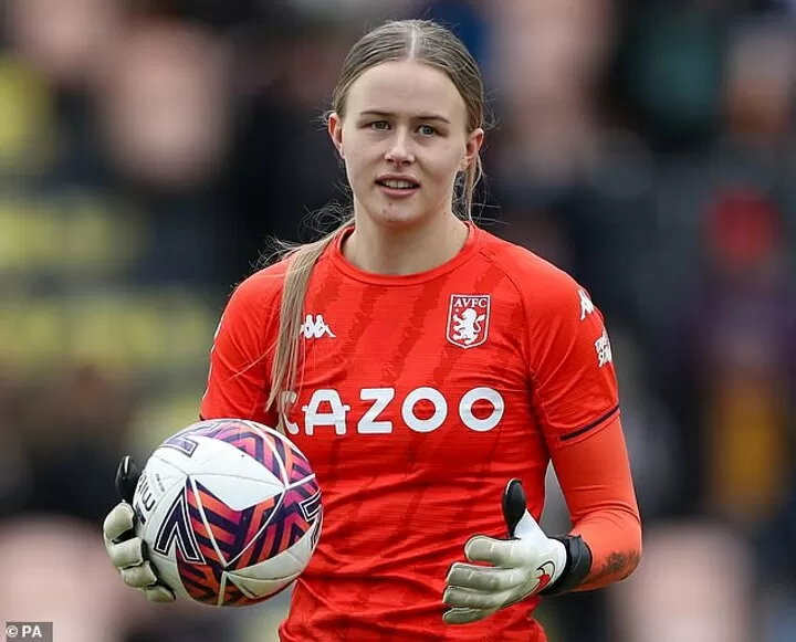female keeper