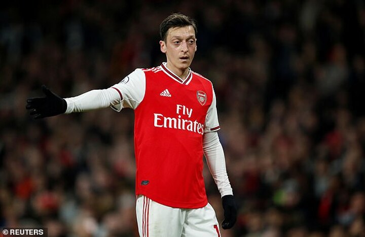 Ozil shows support for Palestine, calling for a stop to the war with ...