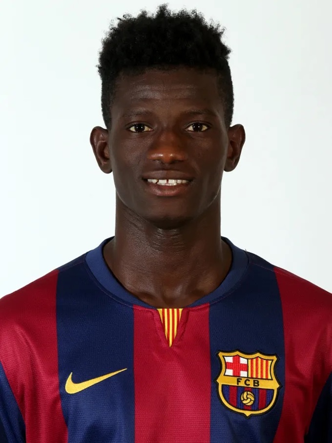 Vụ lừa đảo khó tin nhất thế giới của cựu sao Barca — All Football App