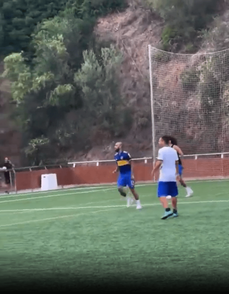 Dani Alves playing football for 1st time after prison release on € ...