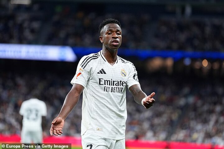 Vini.Jr makes decision on RMA future amid 5-year deal on offer from ...