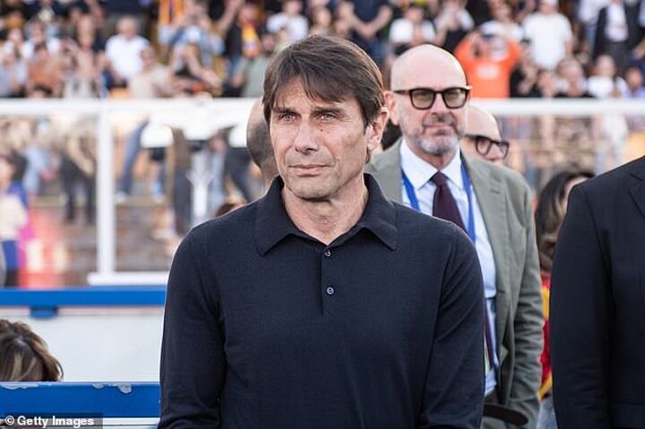 KDB's wife 'spotted house-hunting in Napoli' with the team hunting for ...