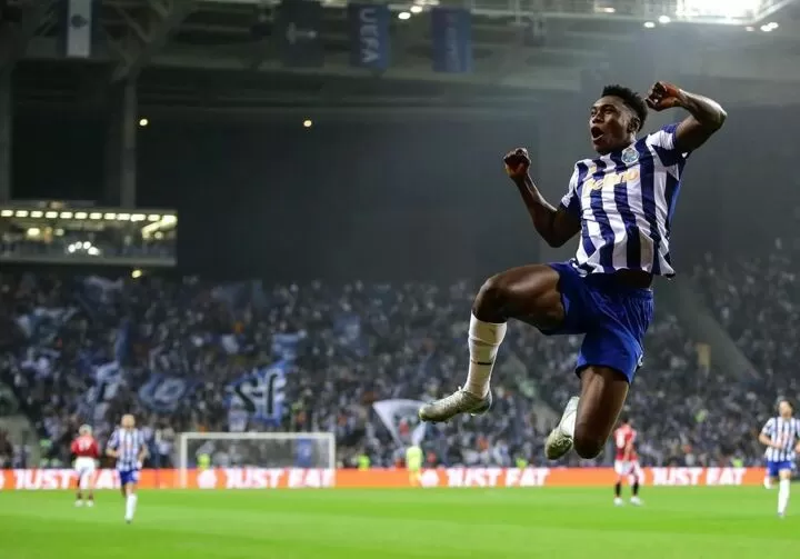 robert lewandowski absent